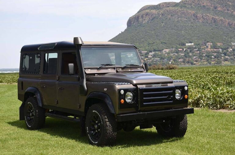 land-rover-defender-110-country-station-wagon-in-nara-bronze