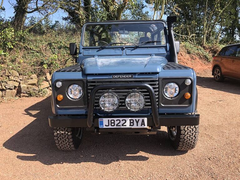 Defender 90 Soft Top | Arles Blue Defender