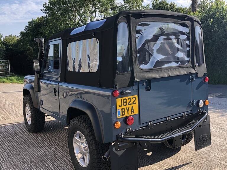 Defender 90 Soft Top | Arles Blue Defender