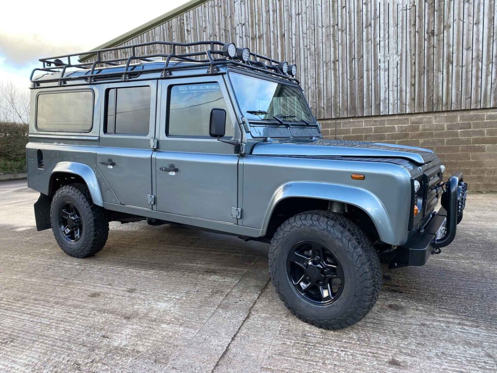 LAND ROVER DEFENDER 110 – KBX FRONT IN METALLIC GRAY | TATC