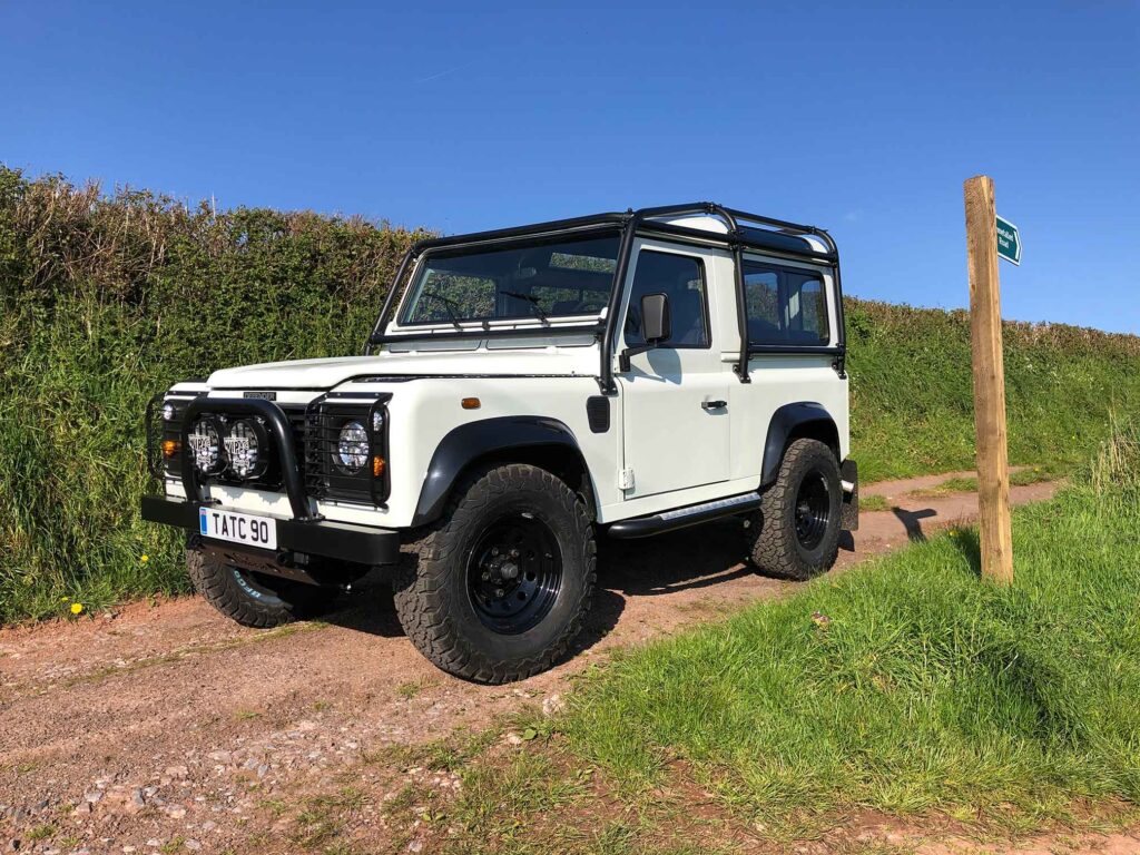 Land Rover Defender Arctic | Land Rover Defender Hard Top