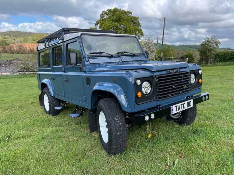 LAND ROVER DEFENDER 110 - CSW IN ARLES BLUE | TATC