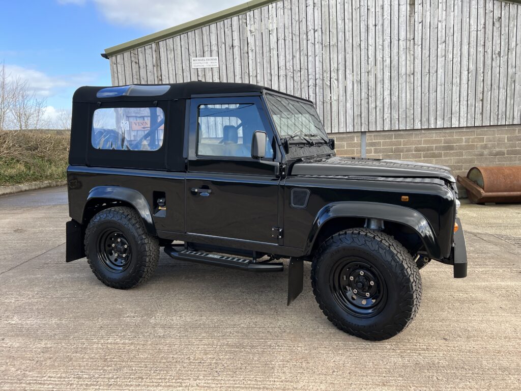 Beluga Black Defender 90 | Land Rover Defender 90 Black