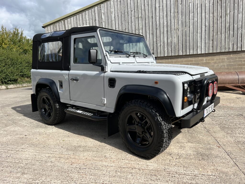 Land Rover Defender 90 Grey | Defender 90 Grey