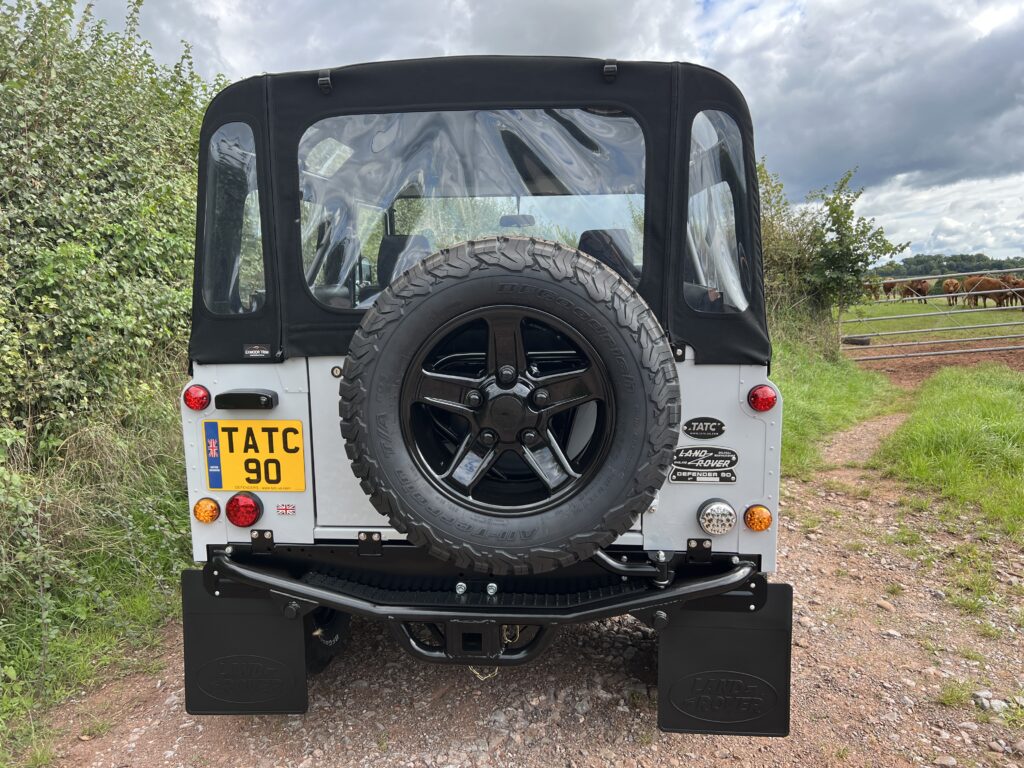 Land Rover Defender 90 Grey | Defender 90 Grey