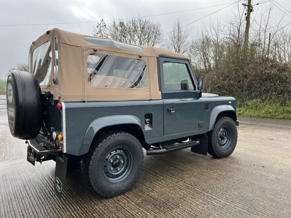 Land Rover Defender 90 - RAF Blue | TATC