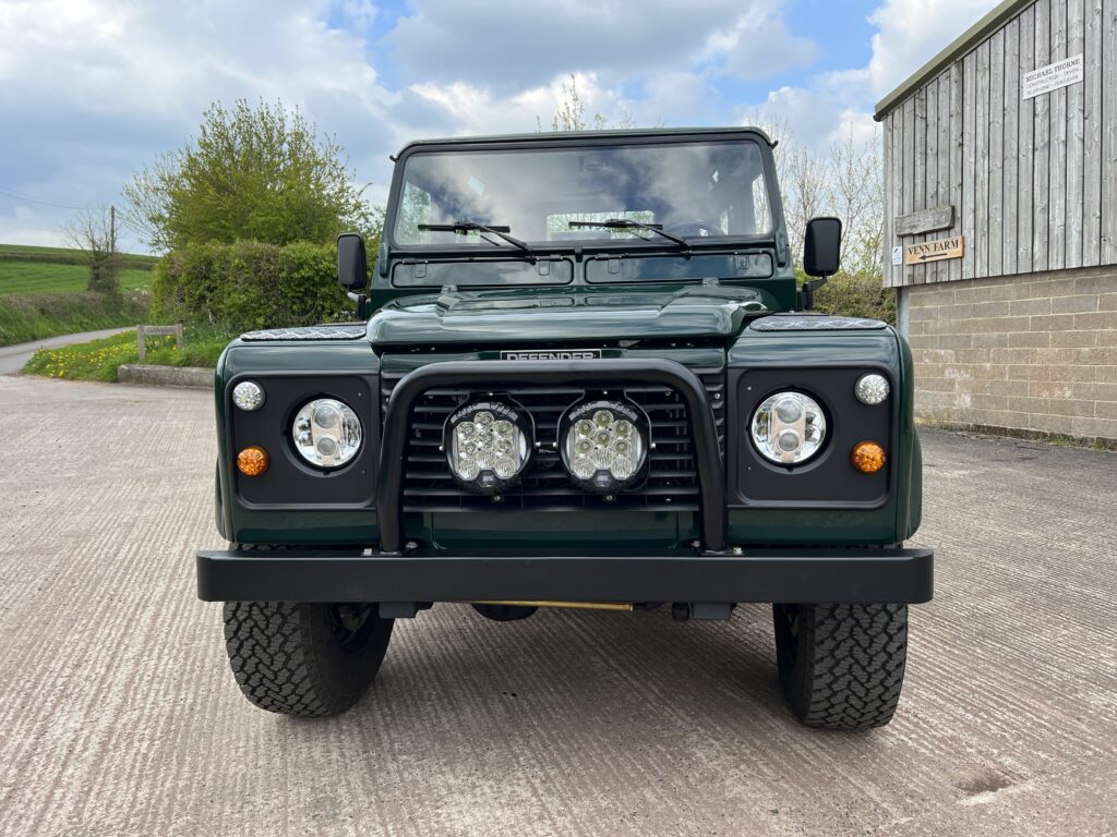 Land Rover Defender 90 - British Racing Green | TATC