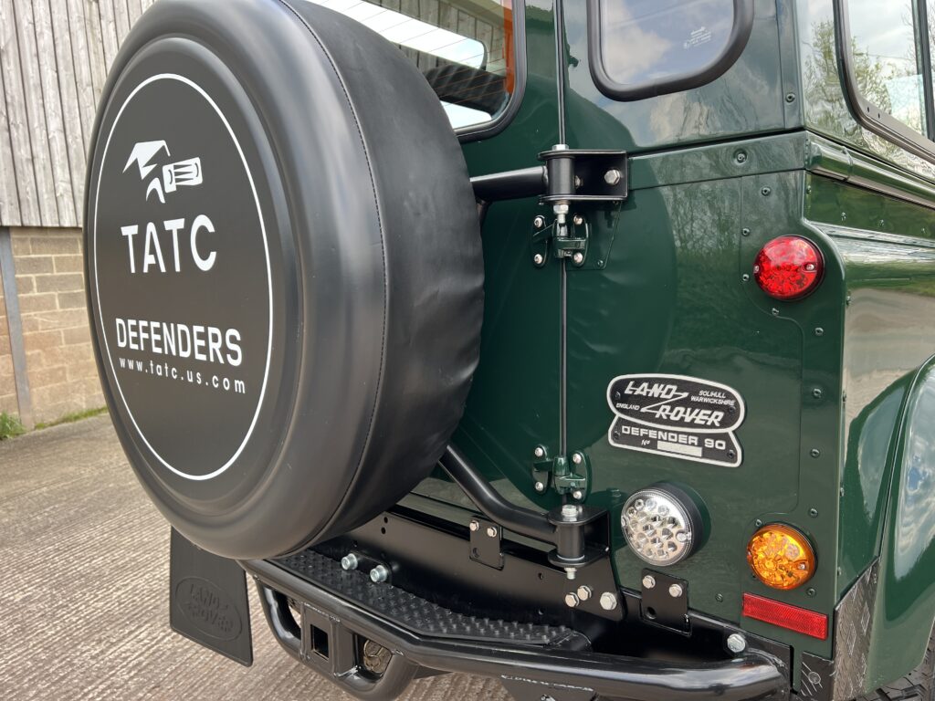 Land Rover Defender 90 - British Racing Green | TATC