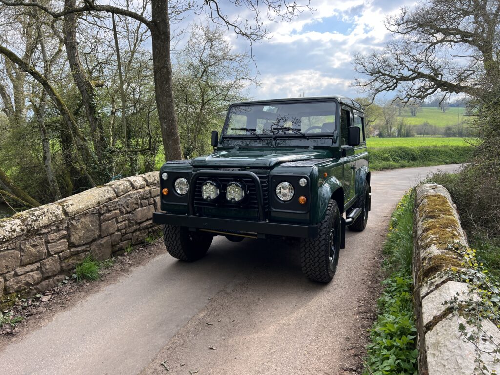 Land Rover Defender 90 - British Racing Green | TATC