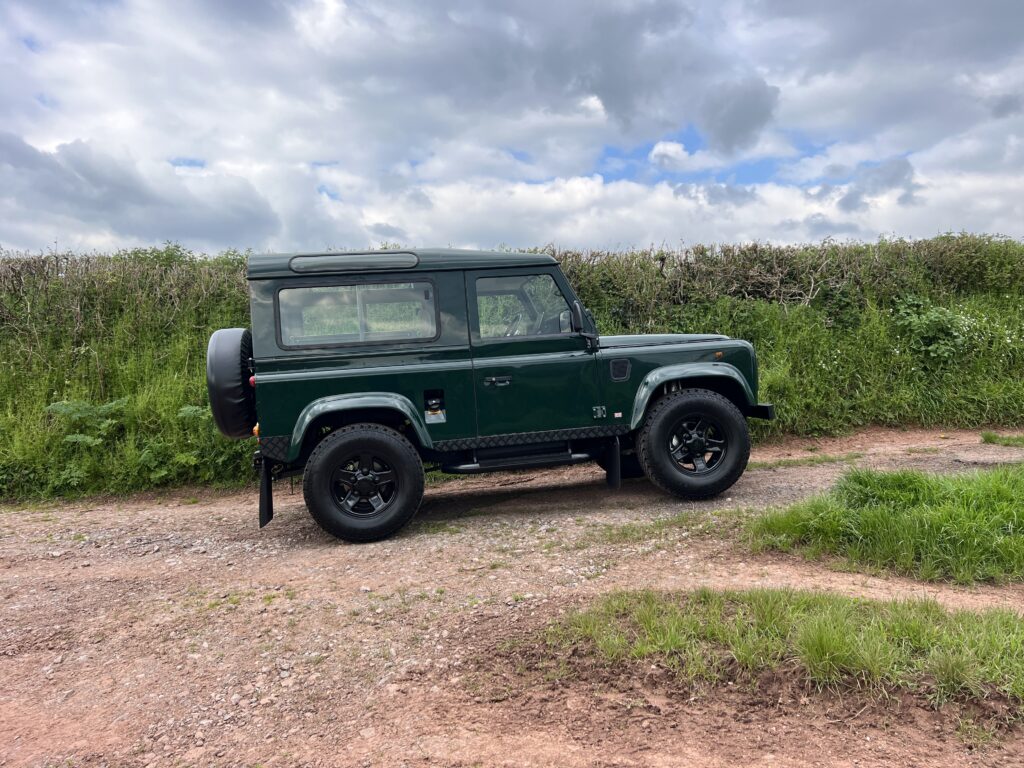 Land Rover Defender 90 - British Racing Green | TATC