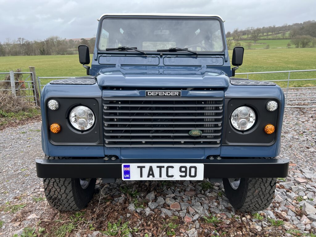 Land Rover Defender 90 - Arles Blue | TATC