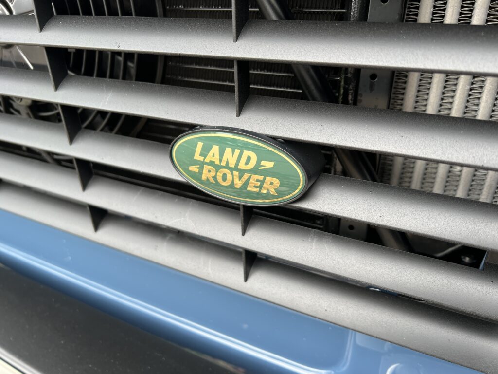 Land Rover Defender 90 - Arles Blue | TATC