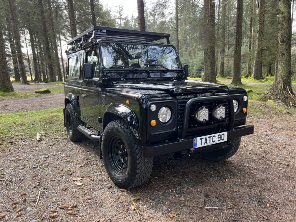 Land Rover Defender 90 - Black | TATC