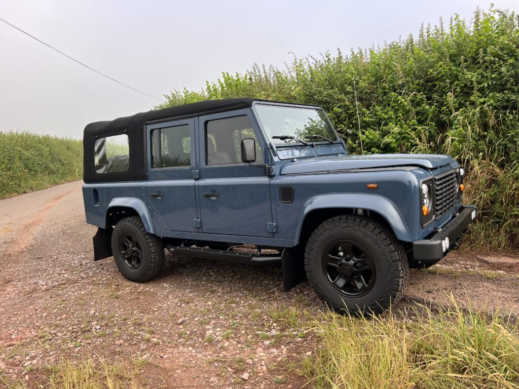 Land Rover Defender Dark Blue | Dark Blue Defender