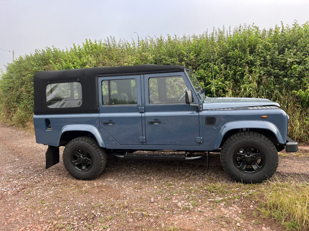 Land Rover Defender Dark Blue | Dark Blue Defender