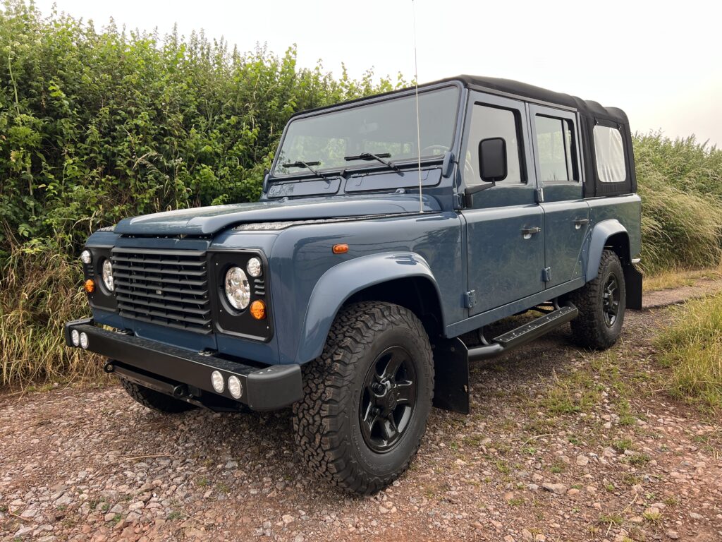 Land Rover Defender Dark Blue | Dark Blue Defender
