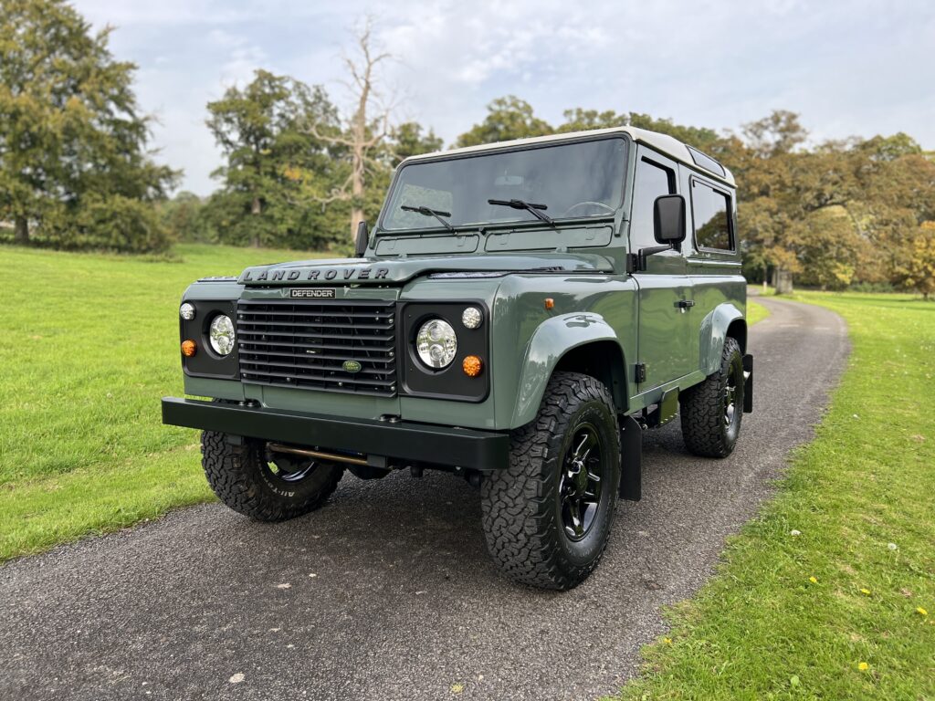 Land Rover Defender 90 Keswick Green Classic | TATC