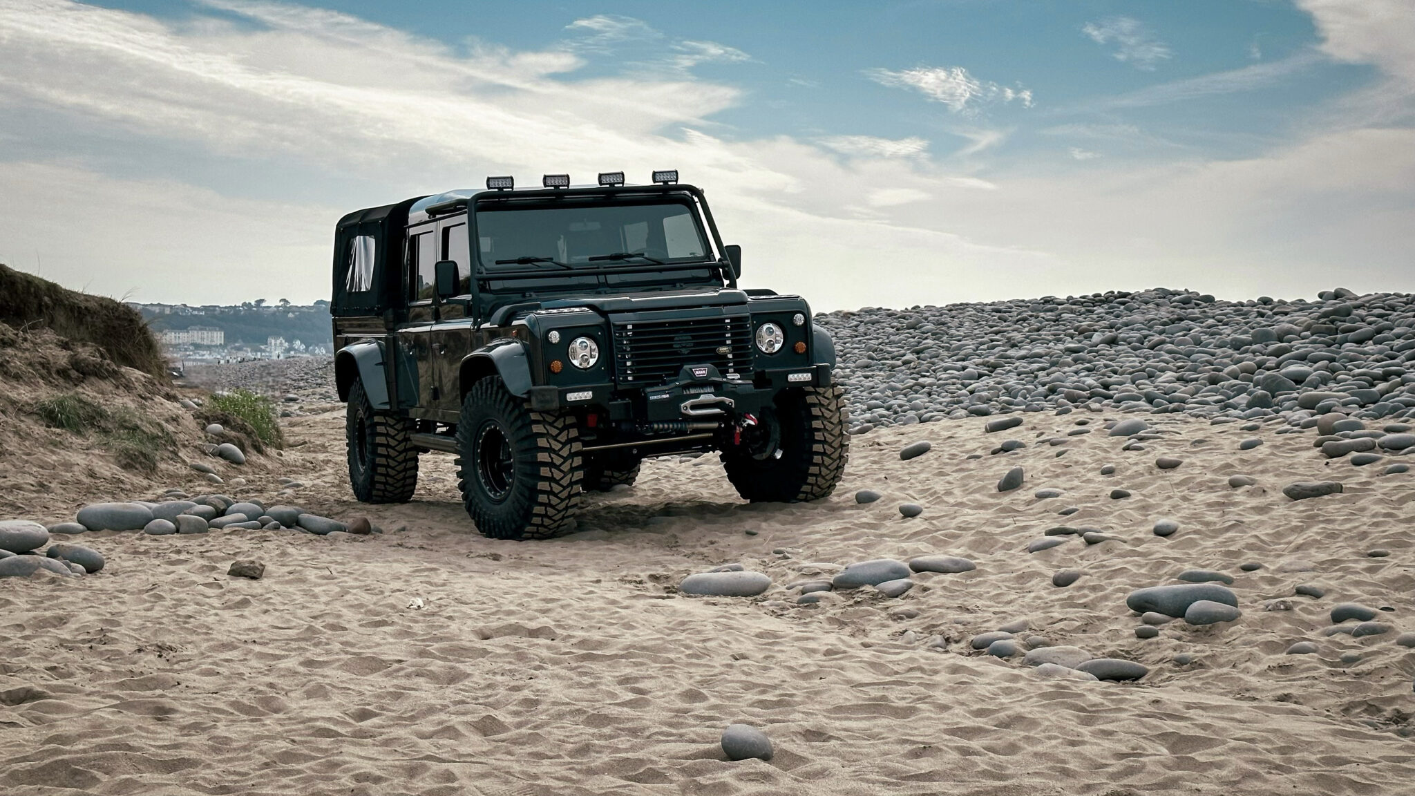 Landrover Defender 130 - Spectre Edition | TATC