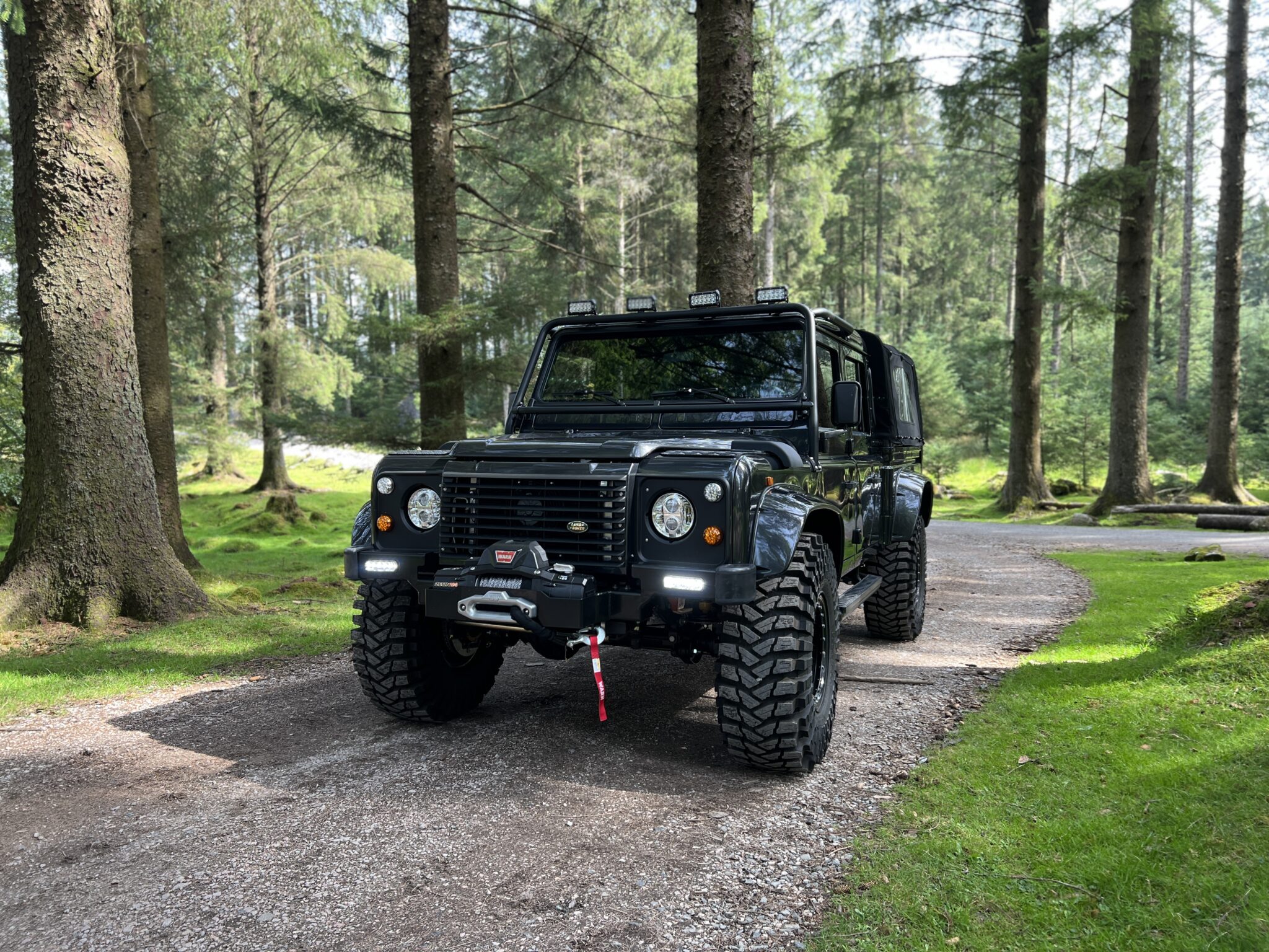 Landrover Defender 130 - Spectre Edition | TATC