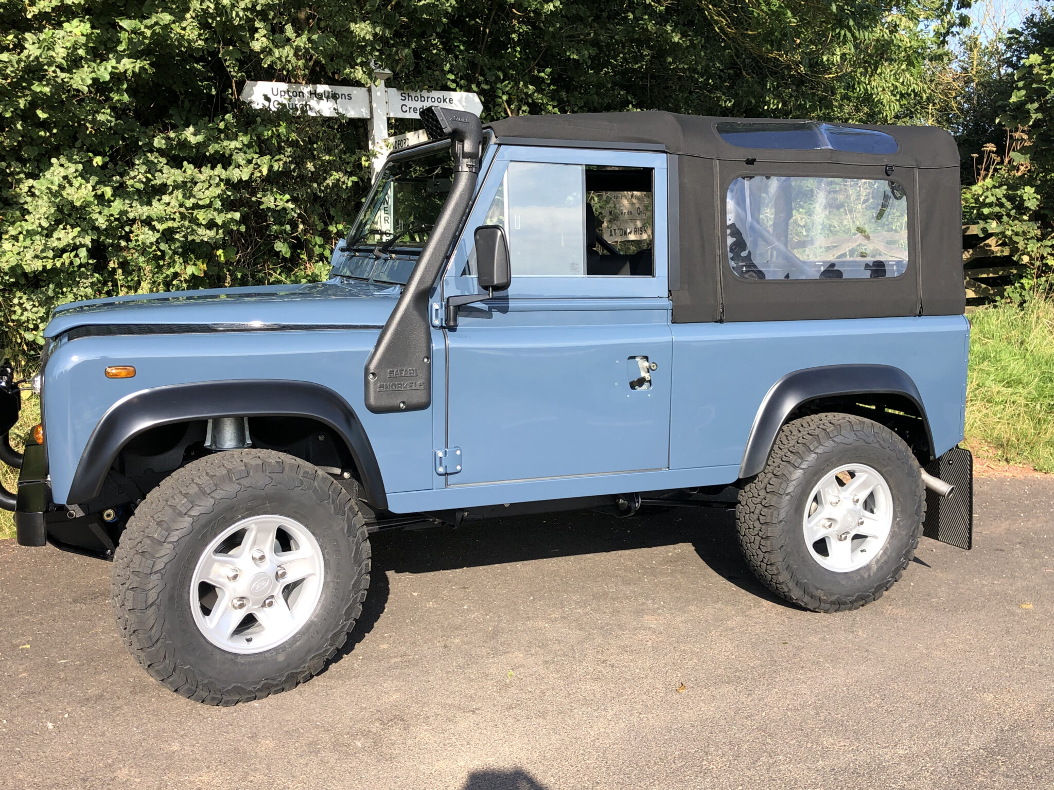 Choosing the Right Color for Your Classic Defender 90 | TATC