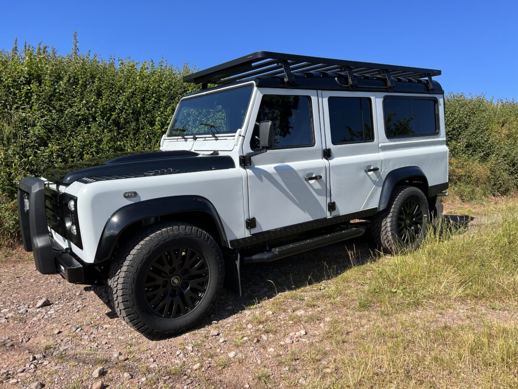 Defender 110 CSW White And Black | Classic Land Rover 4x4