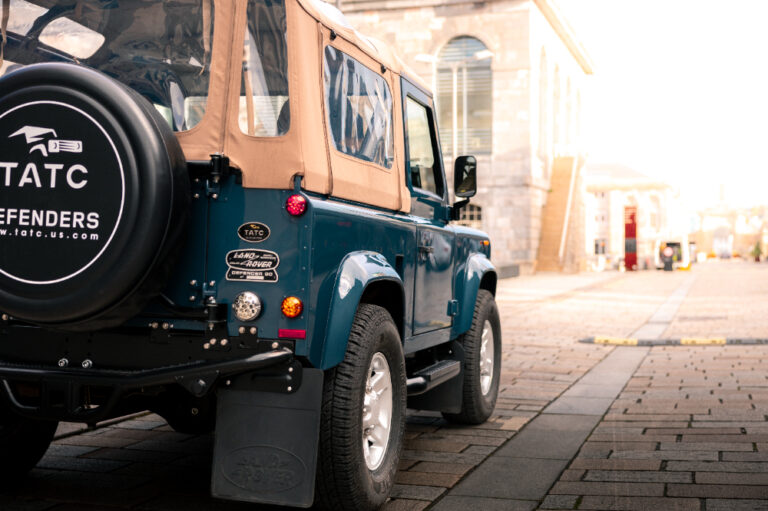 Land Rover Defender 90 - Tasman Blue | TATC