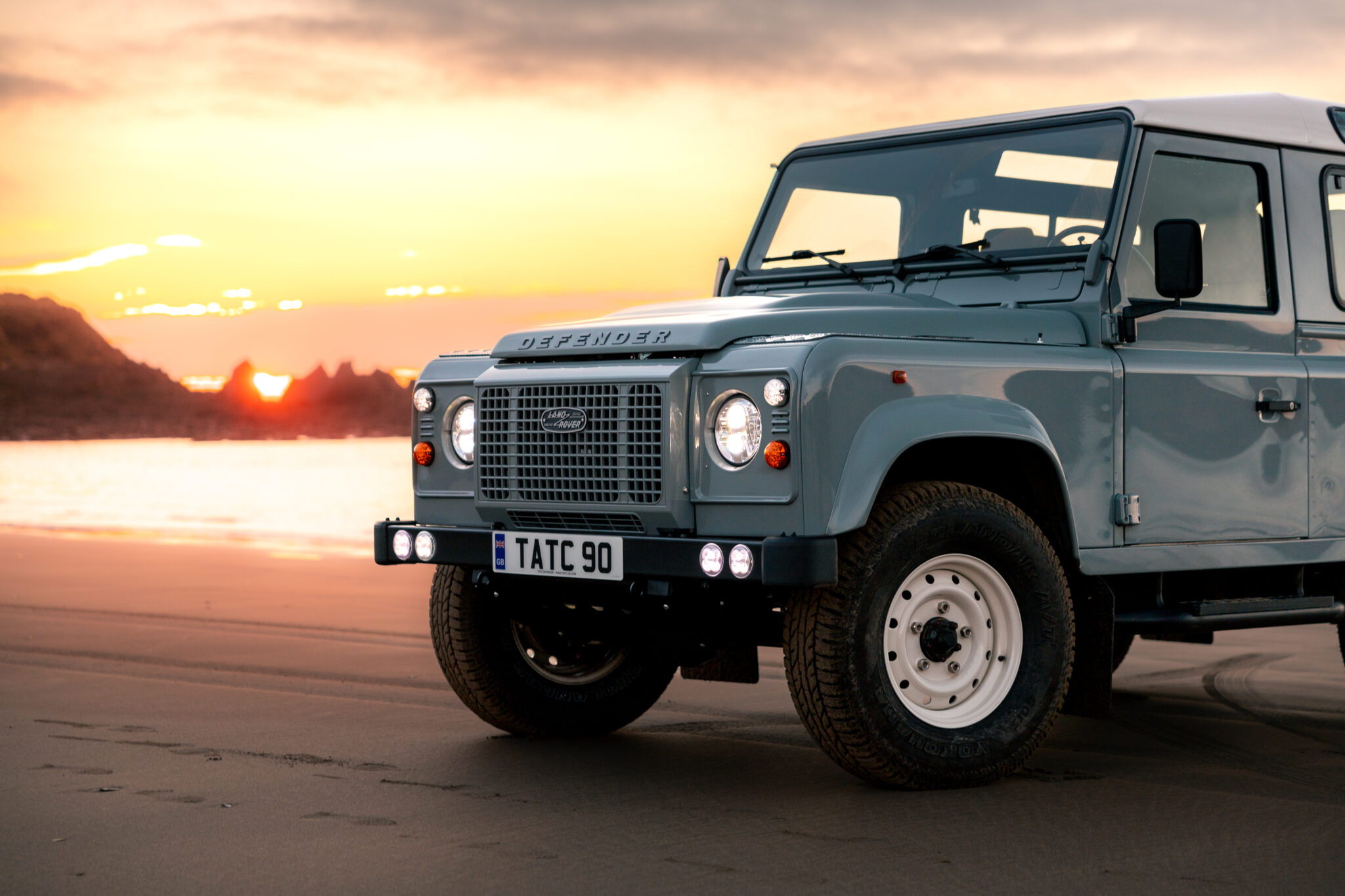 Land Rover Defender 90 Heritage Grey | Classic 4x4 USA