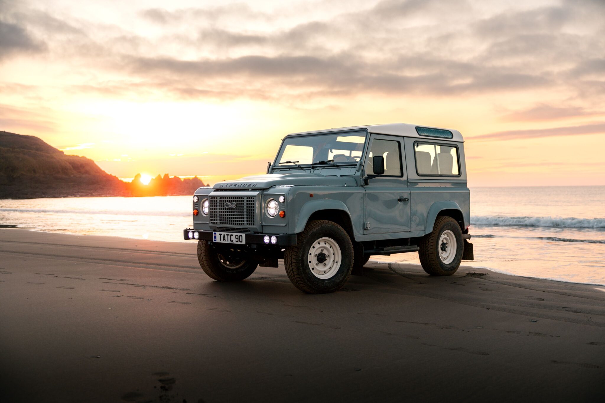 Land Rover Defender 90 Heritage Grey | Classic 4x4 USA