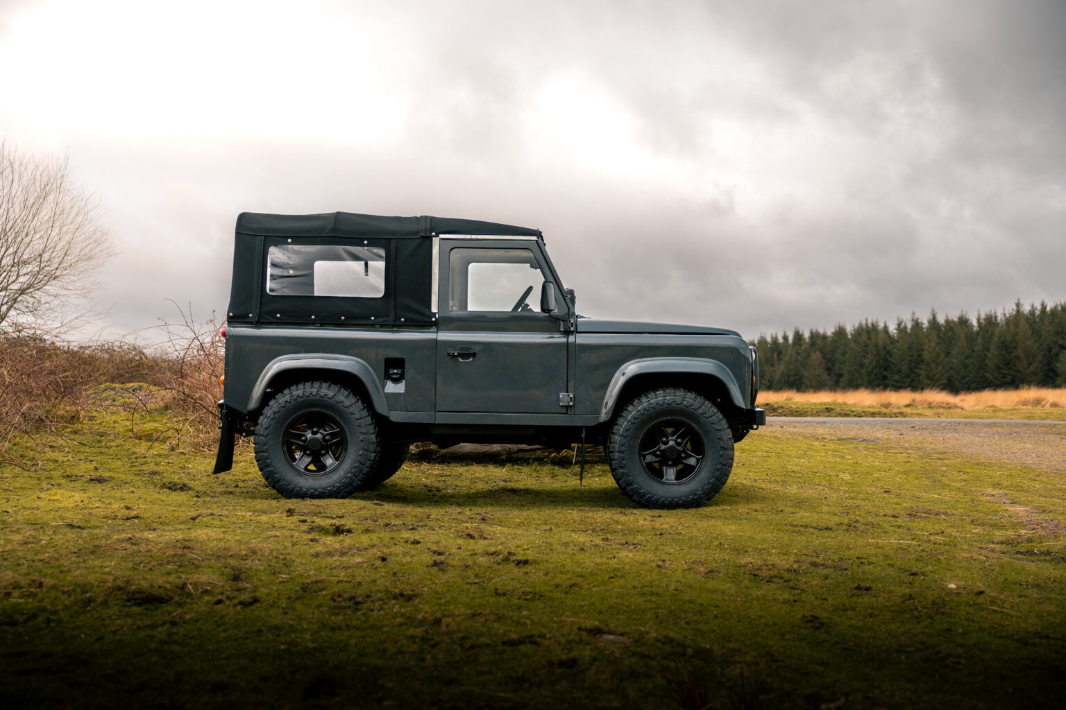 Defender 90 Admiralty Grey | Classic 4x4 For Sale USA