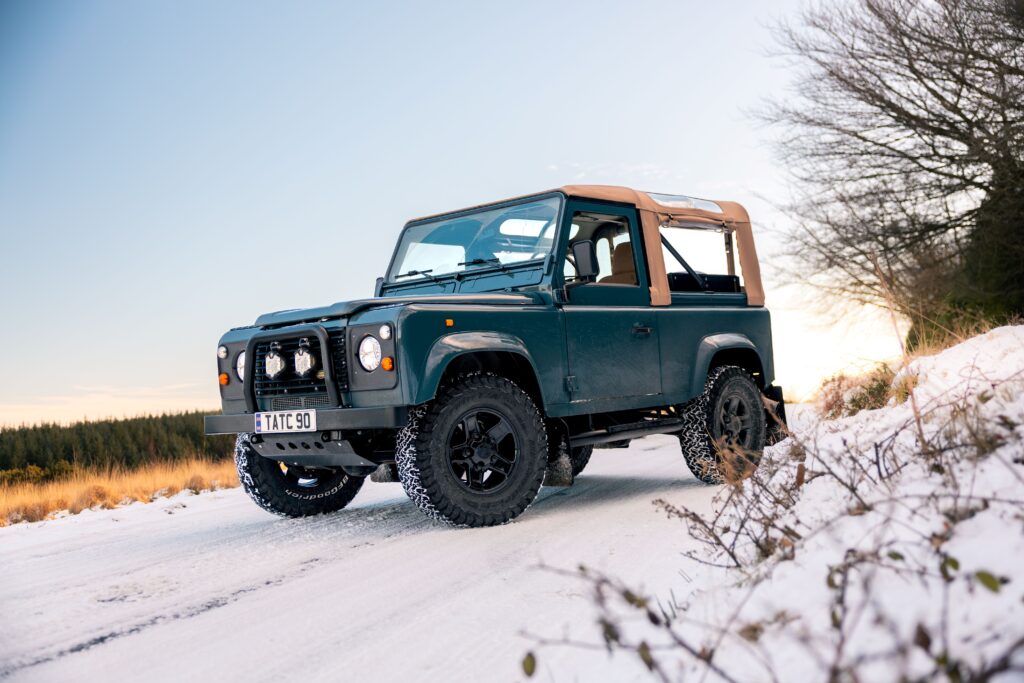 Land Rover Defender 90 - RAF Blue | TATC